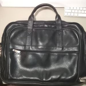 Wilsons Leather | Bags | Vintage Wilson Leather Unisex Briefcase Laptop ...